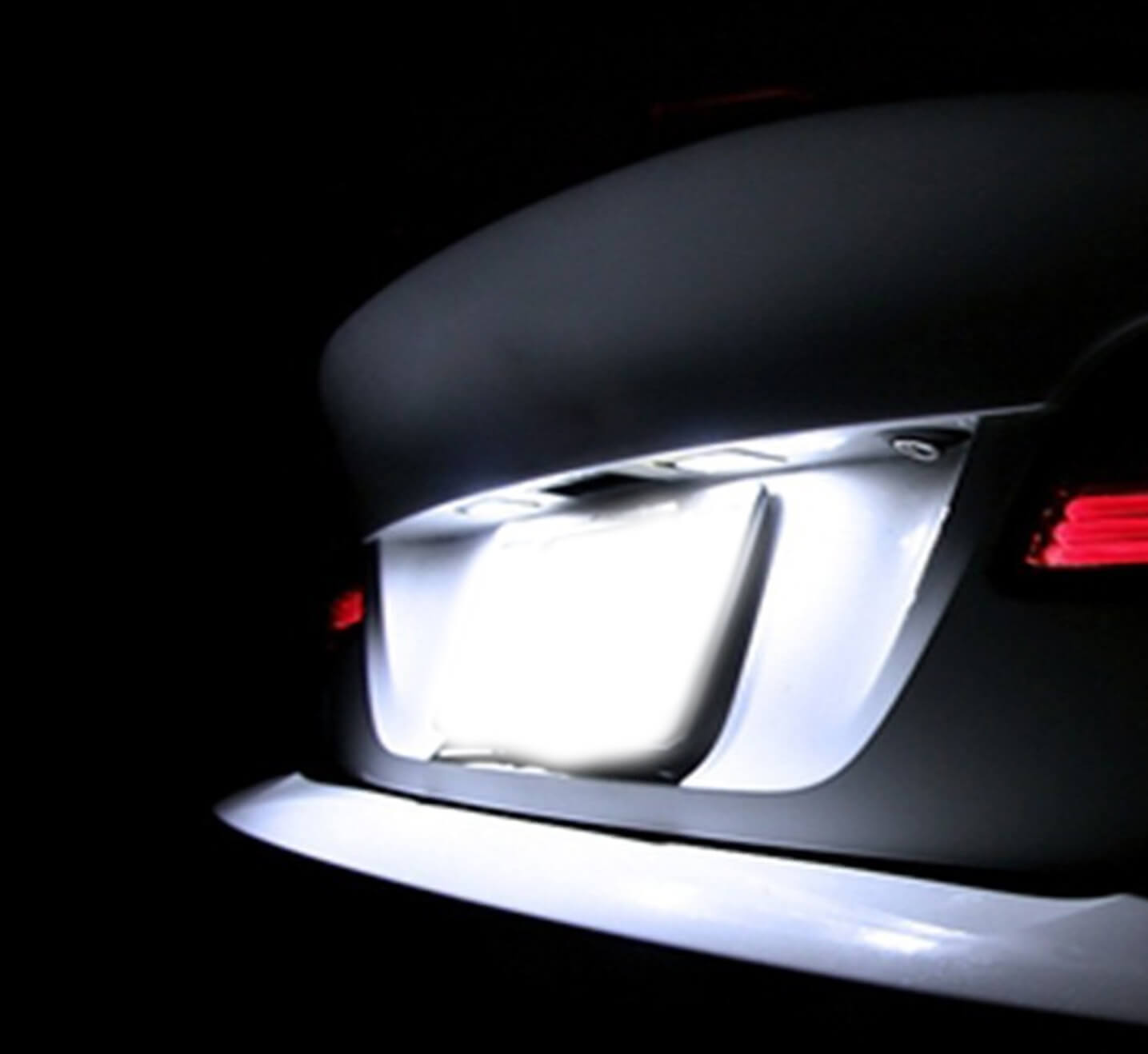 License Plate Light – Oxilam